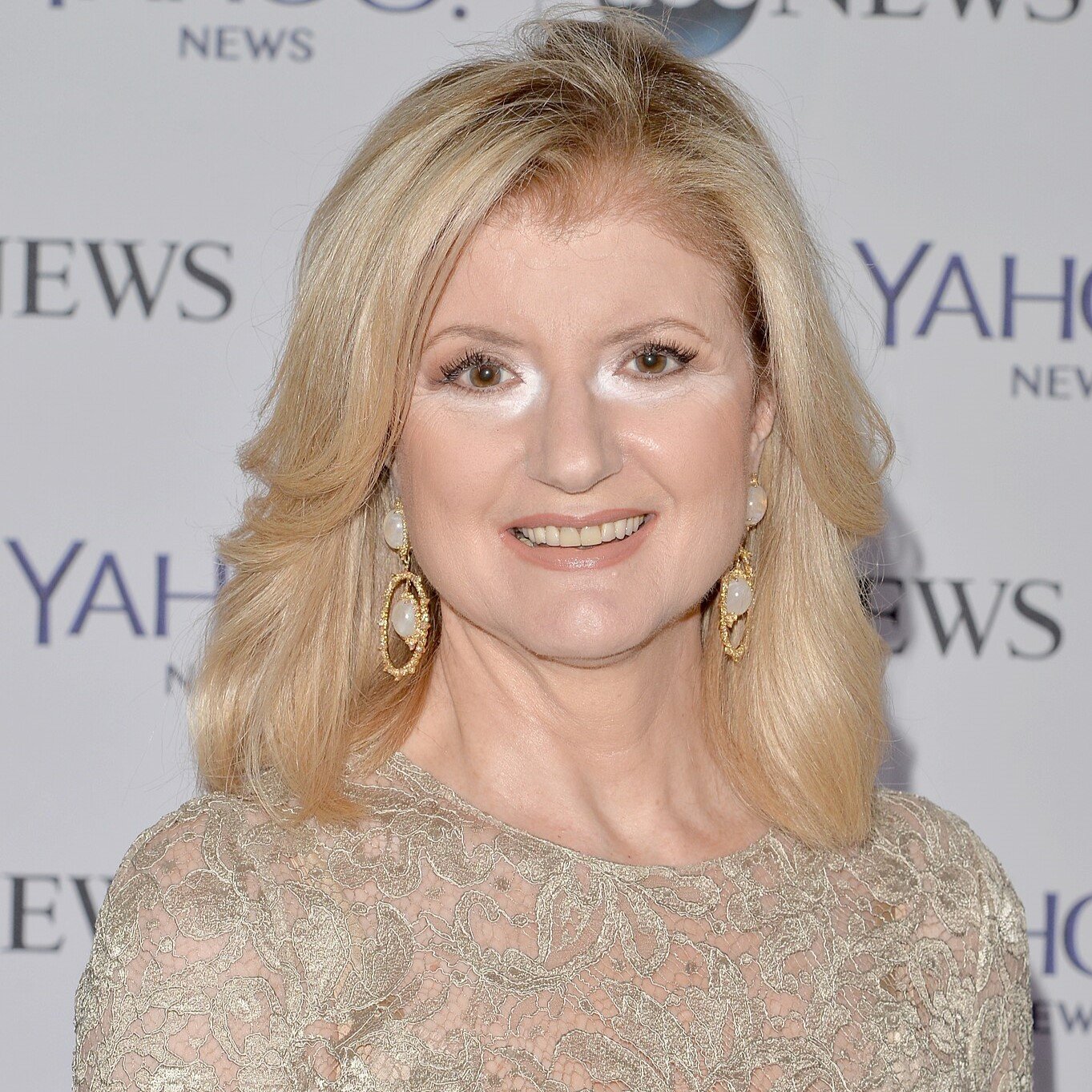 Arianna Huffington: la evolución del periodismo Digital - ¿Quién Es?